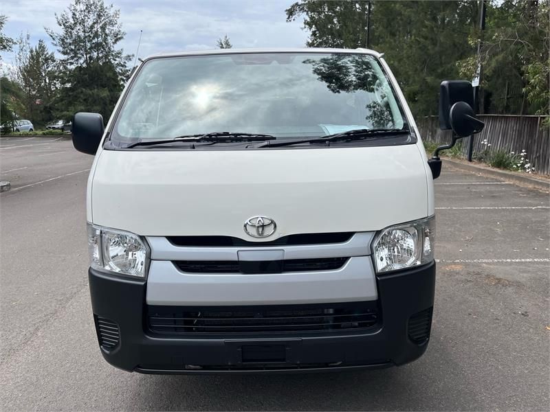 2018 Toyota Hiace Van Lwb 2.8 Diesel Turbo 4wd Gdh For Sale At $33,995 ...